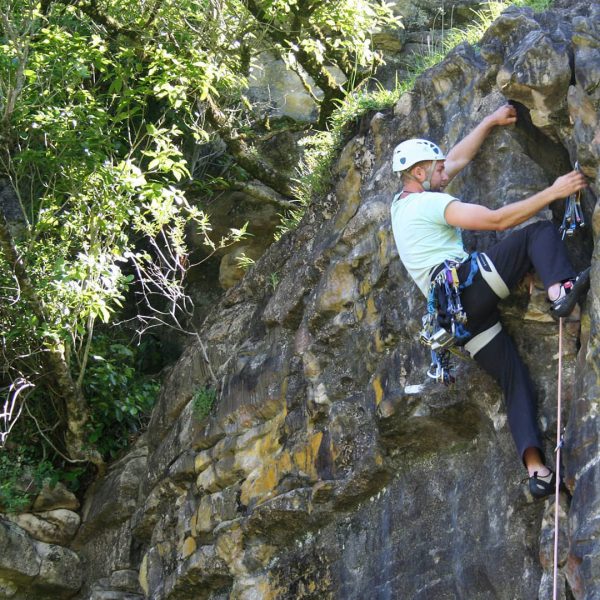 Trad Climbing | Adventure Climbing Courses New Zealand | Raglan Rock